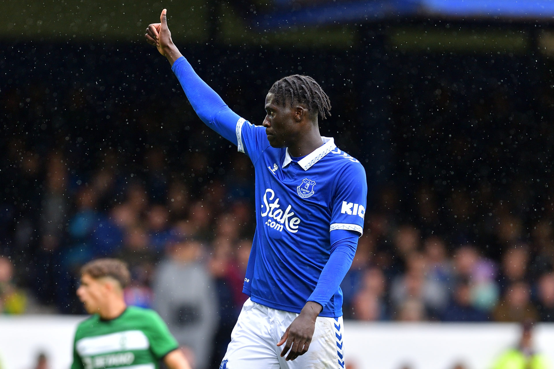 'Outstanding' Everton player is just too expensive for Manchester United