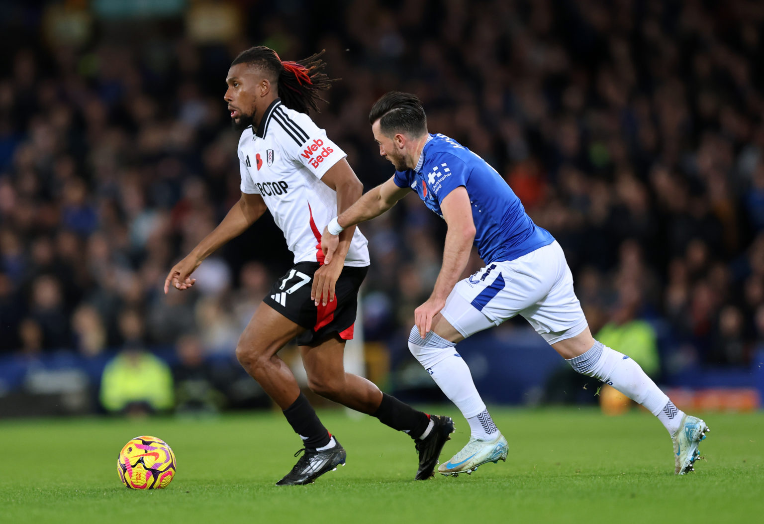 'Stealing a living'... Everton fans all in agreement over player who ...