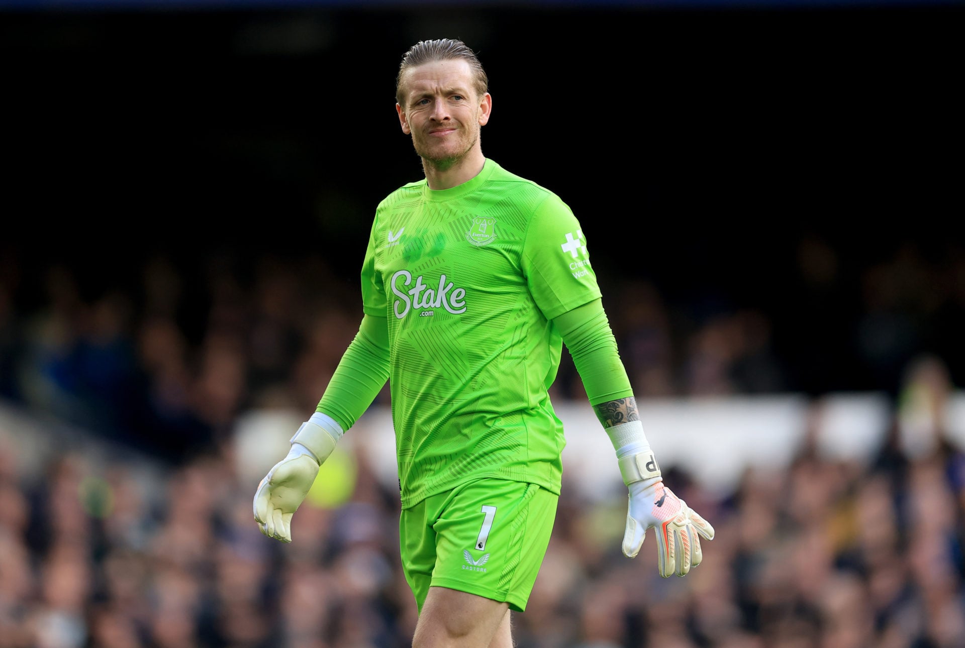 Everton goalkeeper Jordan Pickford's priceless reaction after Newcastle ...