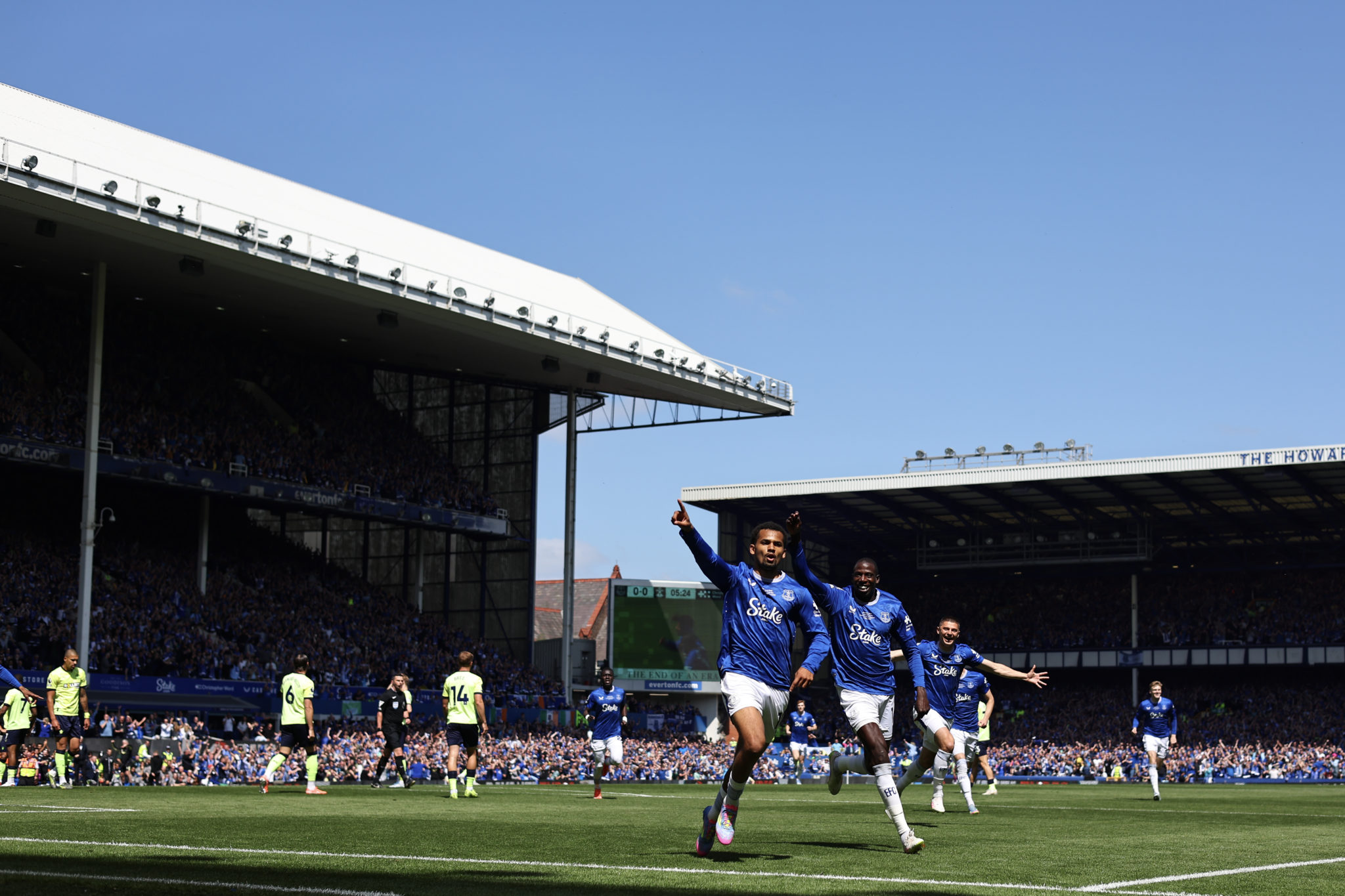 Southampton fans had a lot to say about Everton's atmosphere in final ...