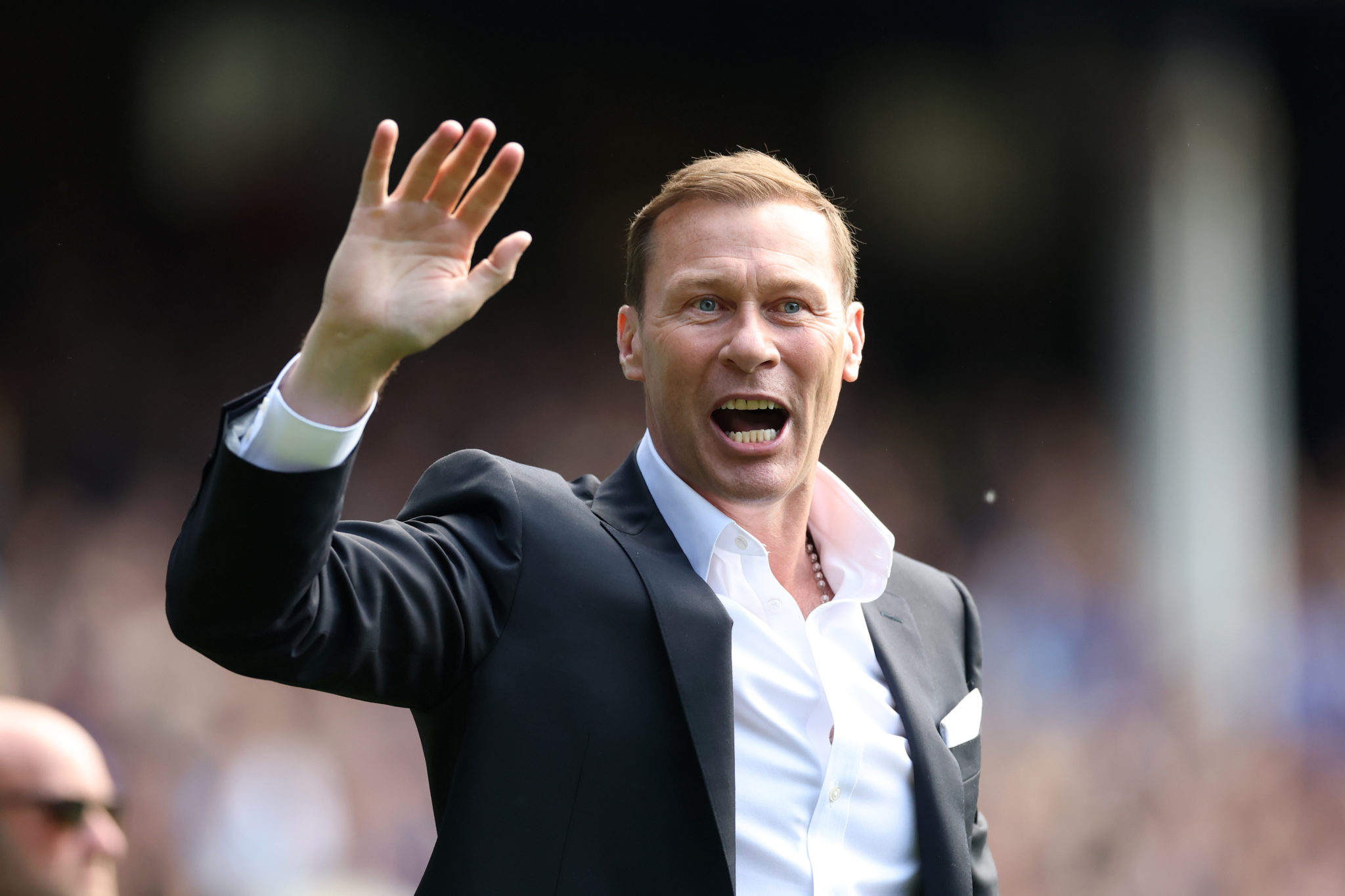 Duncan Ferguson shares the sacrifice he made to rejoin Everton from ...