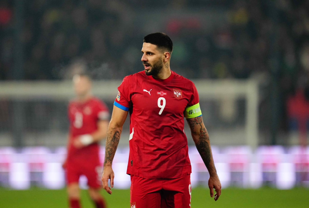 Everton told of one major 'issue' right now after Aleksandar Mitrovic ...