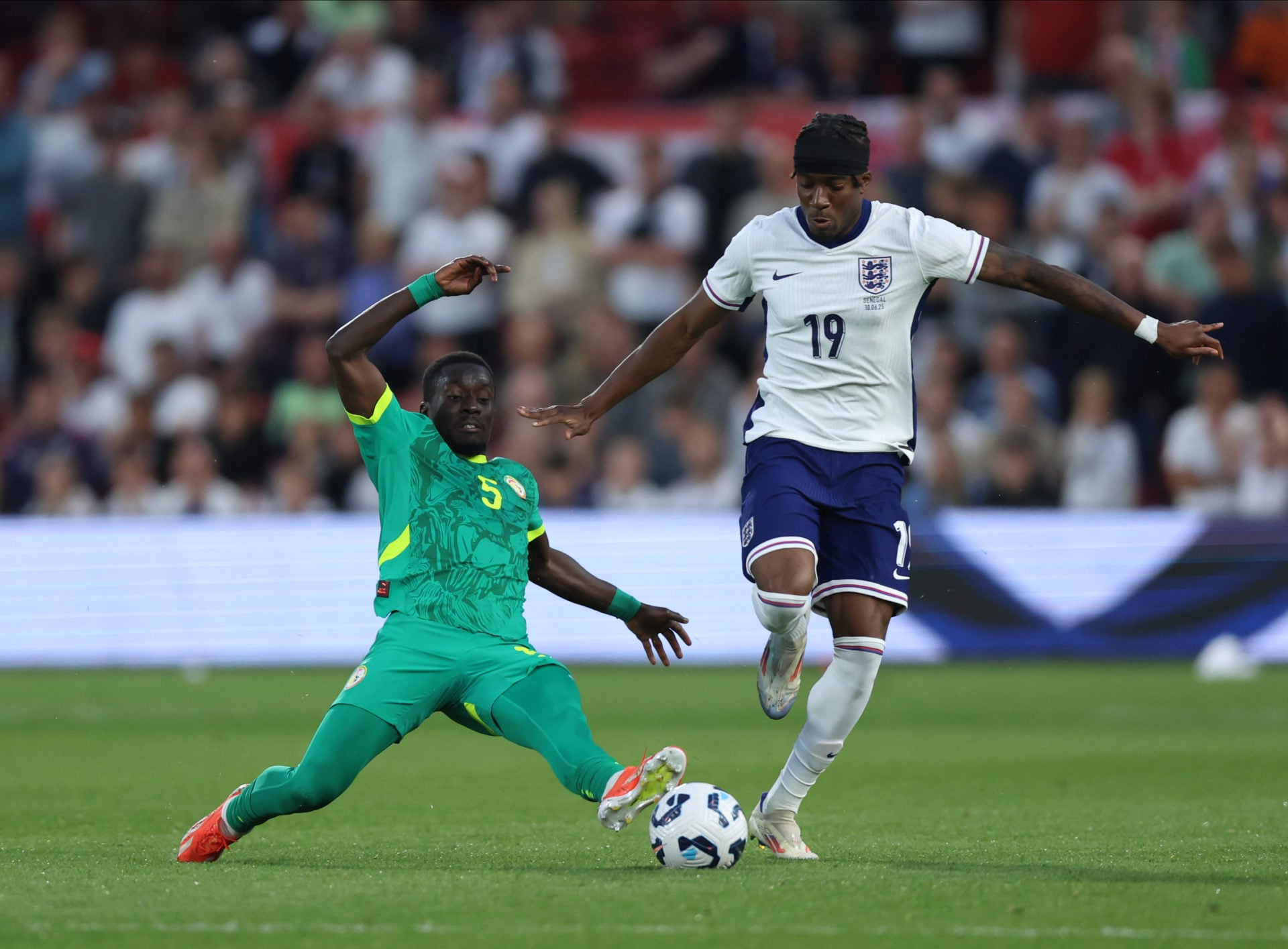 Senegalese media have given Everton star Idrissa Gana Gueye a new ...