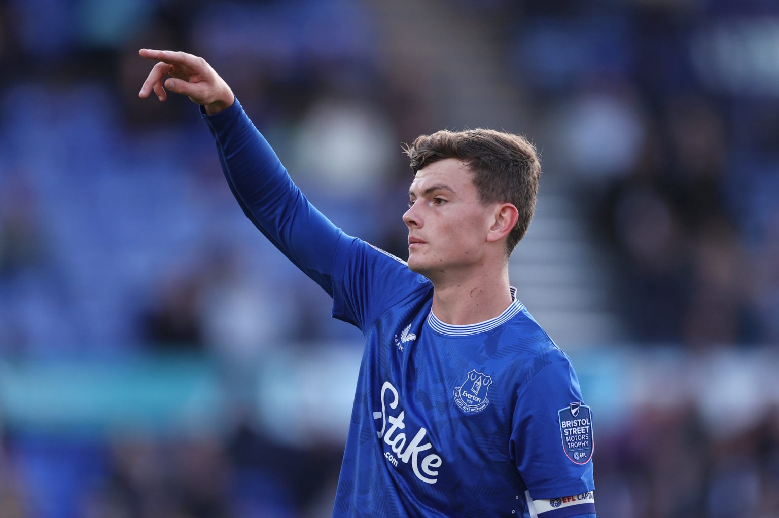 Everton youngster in 'advanced talks' to join EFL club on permanent ...