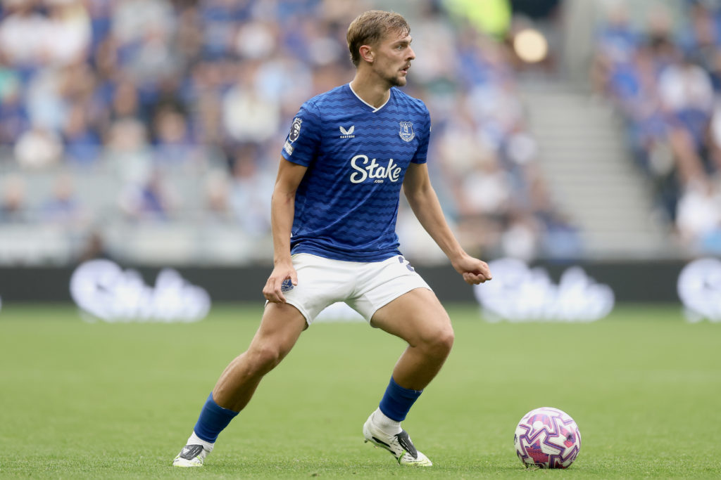 The Everton player who got a ‘standing ovation’ from the Hill Dickinson ...