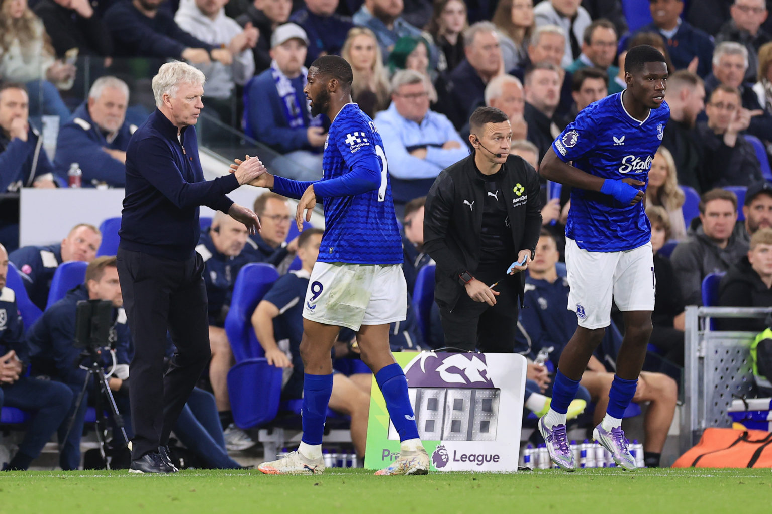 Everton player may be feeling the heat as he's spotted removing posts ...