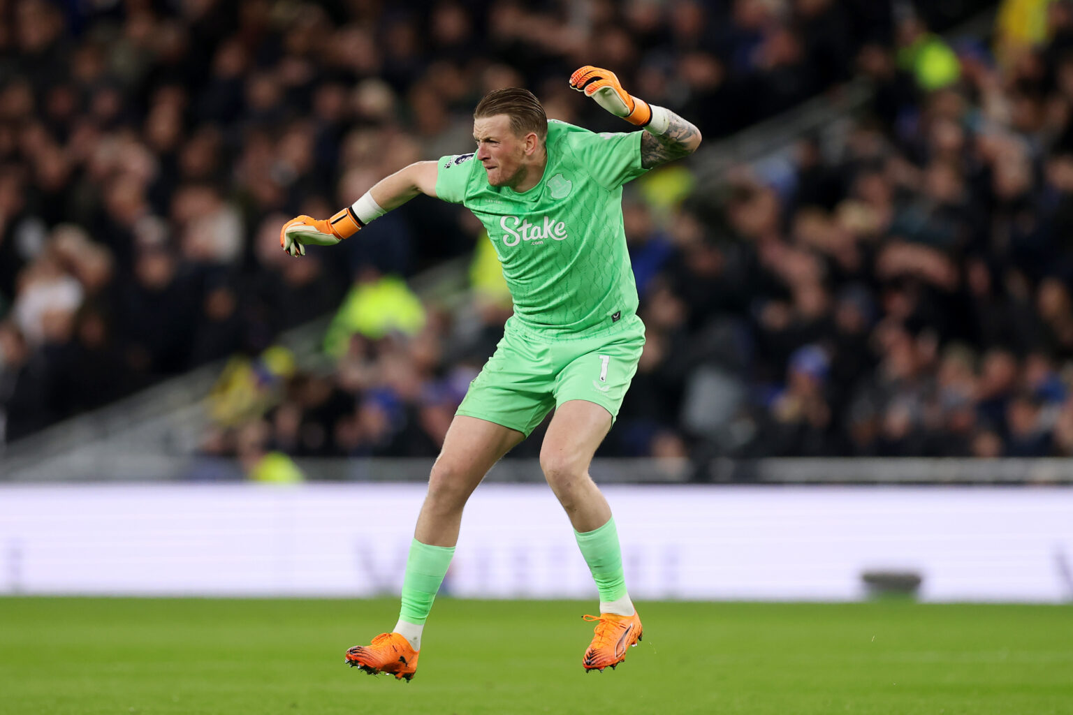 Jordan Pickford simply is not fazed after what Everton hero Wayne ...
