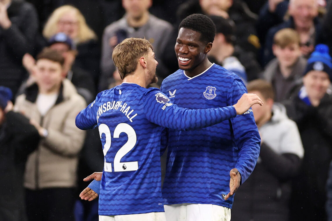 What Everton match-goers did speaks volumes about Thierno Barry after ...