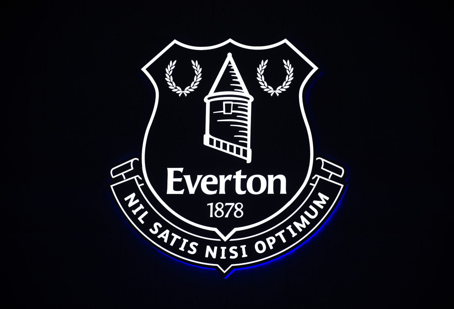 Club now ready to help Everton sign £17m star by accepting specific clause