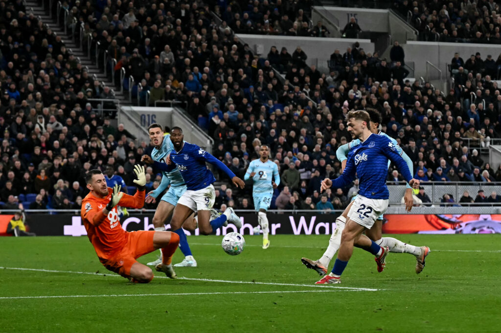 Everton fans choose their own MOTM after disagreeing with TNT Sports ...