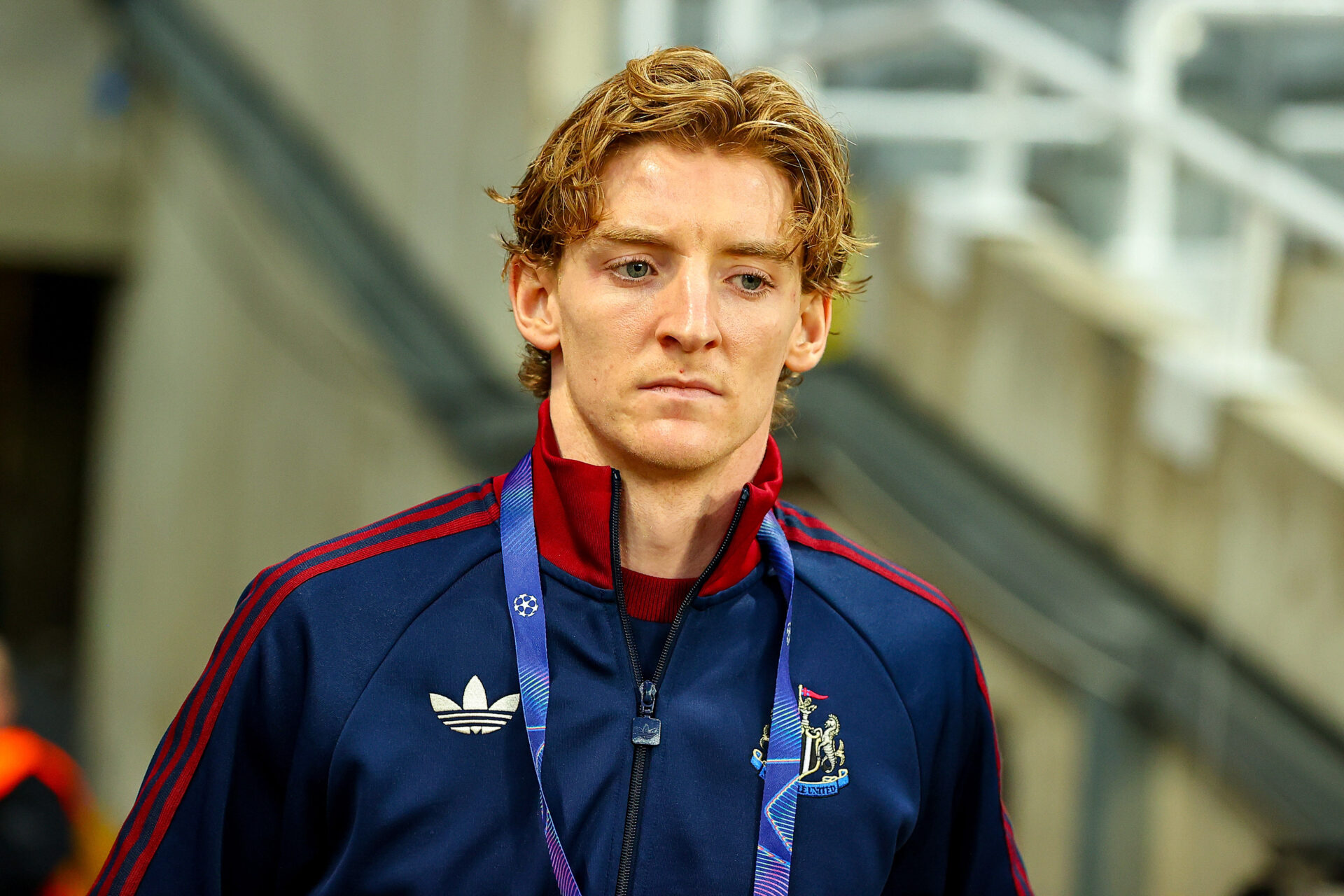 Gary Neville makes new Anthony Gordon claim no Everton fan will agree with