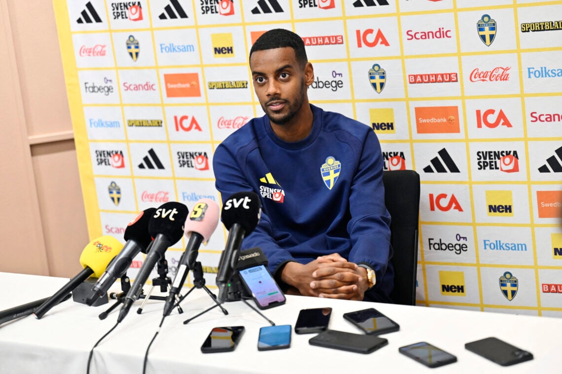 Alexander Isak has labelled Everton's latest transfer target a 'ray of ...